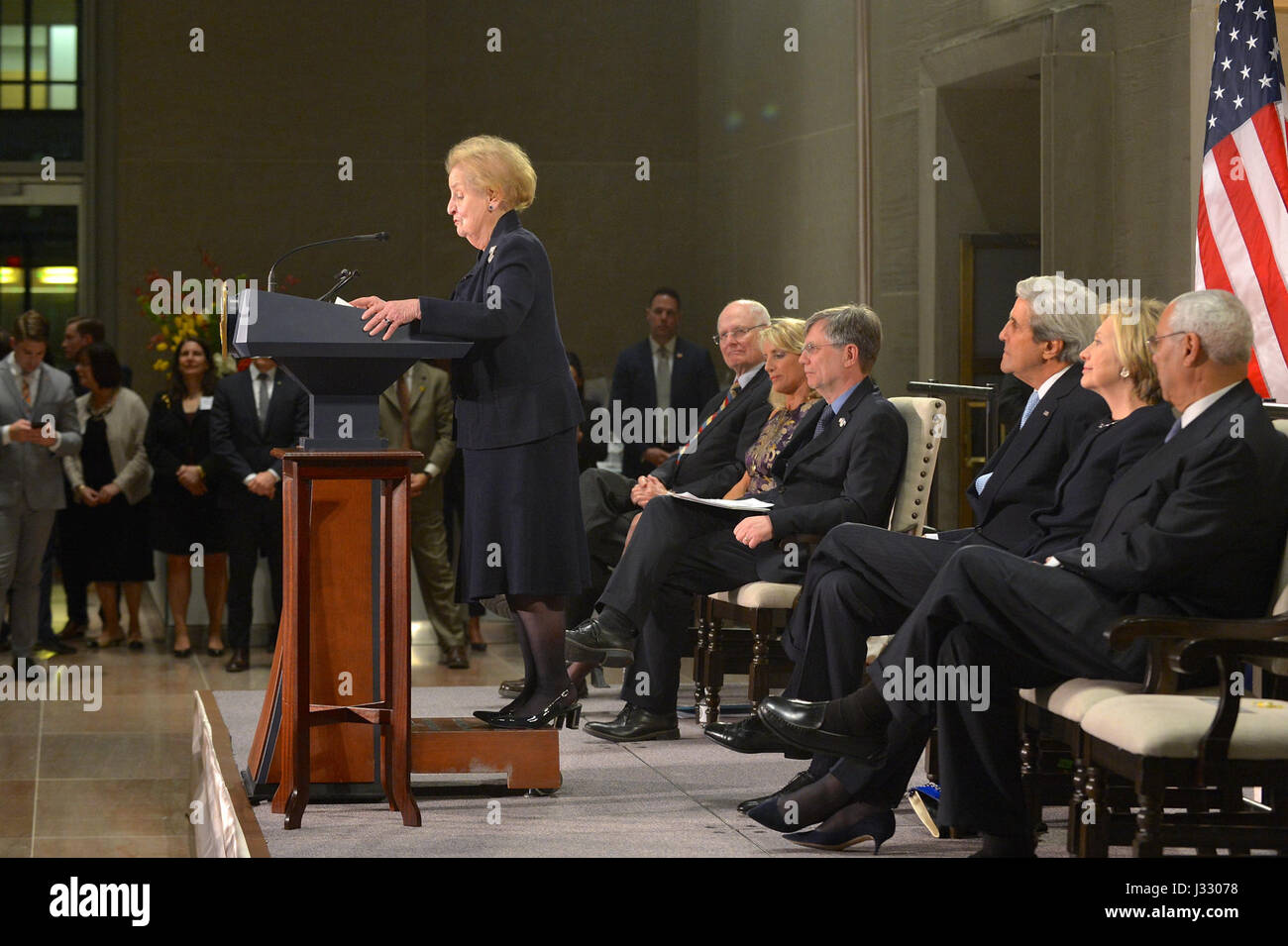 Colin powell 2017 hi-res stock photography and images - Alamy