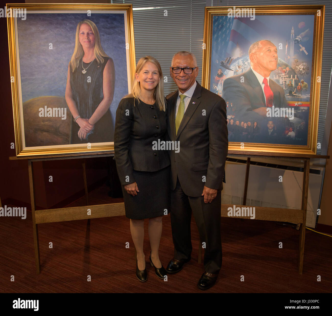 Official portraits hi-res stock photography and images - Alamy