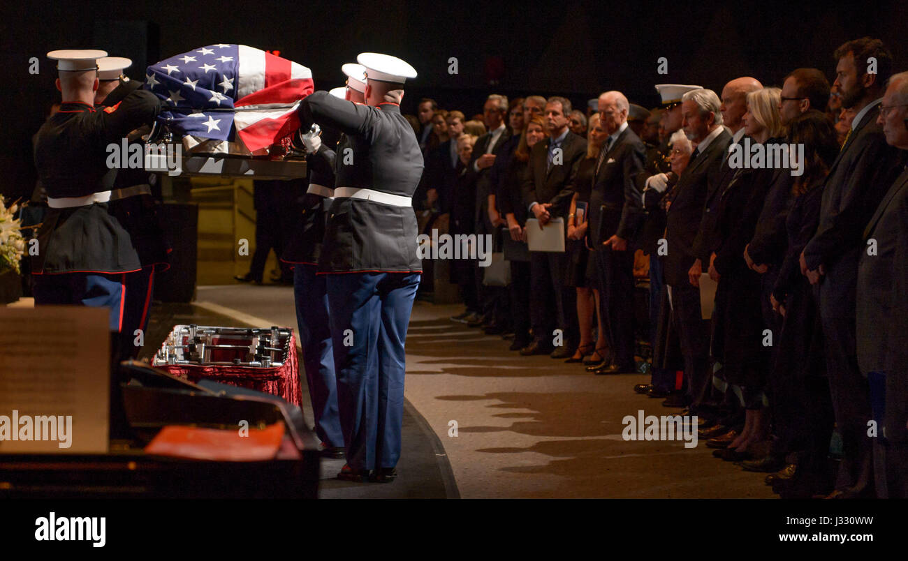 Marine Corps pallbearers carry John Glenn's casket from the service ...