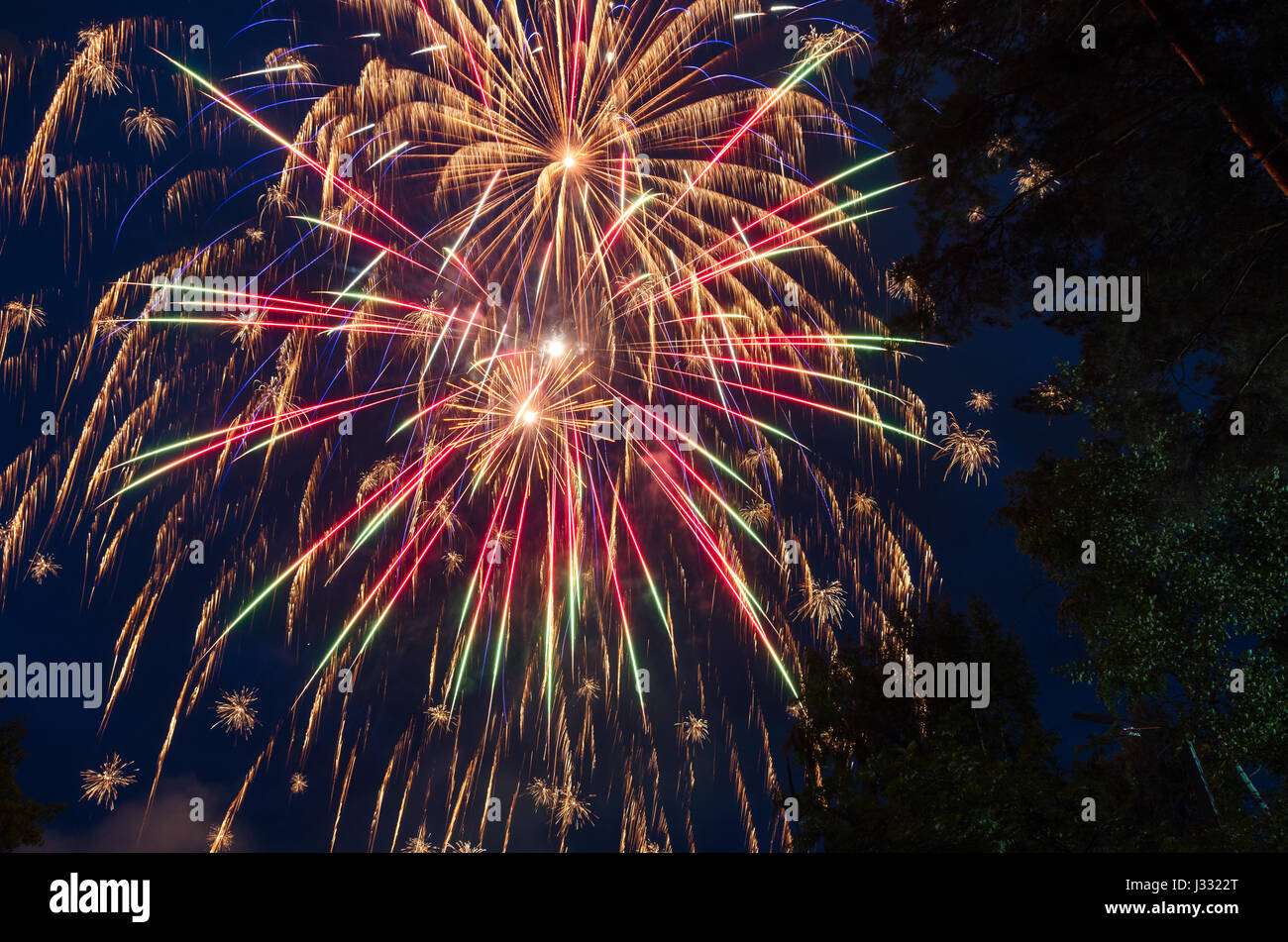Blue fireworks background hi-res stock photography and images - Alamy