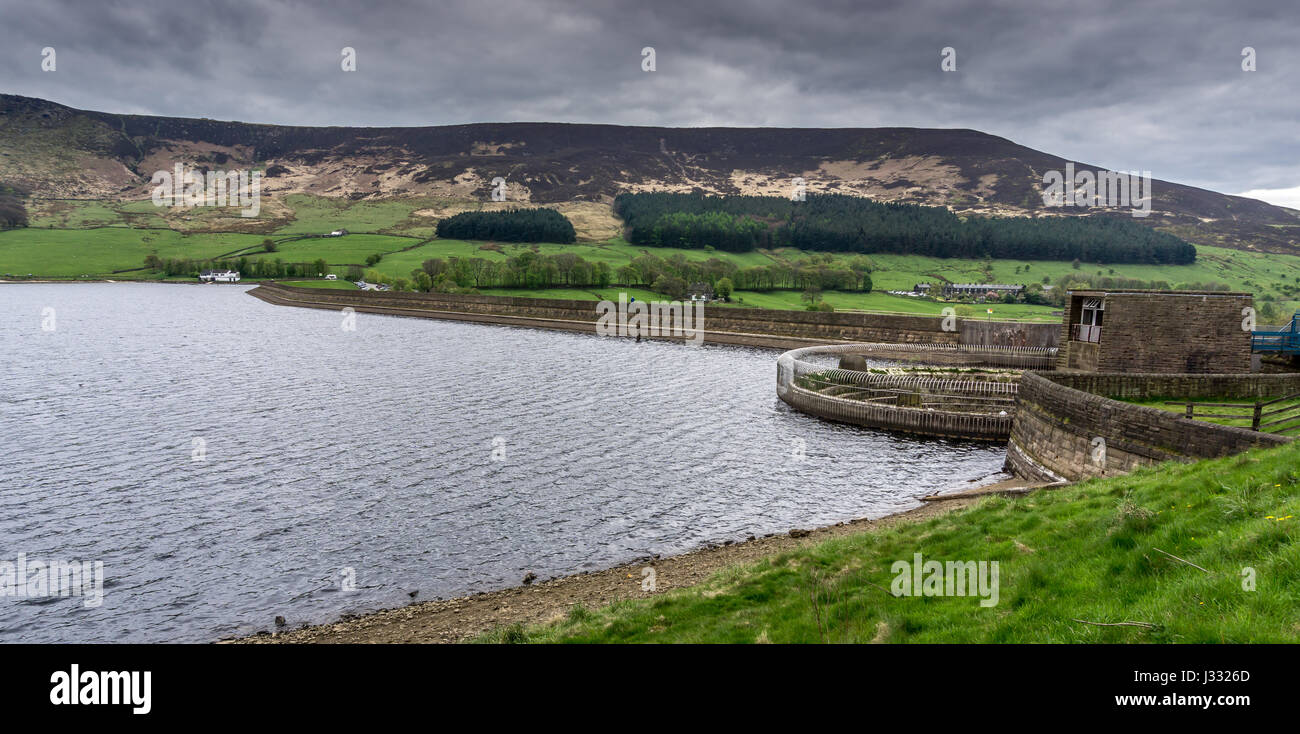 Dovestone Reservoir, Greenfield, Peak District National Park Stock ...