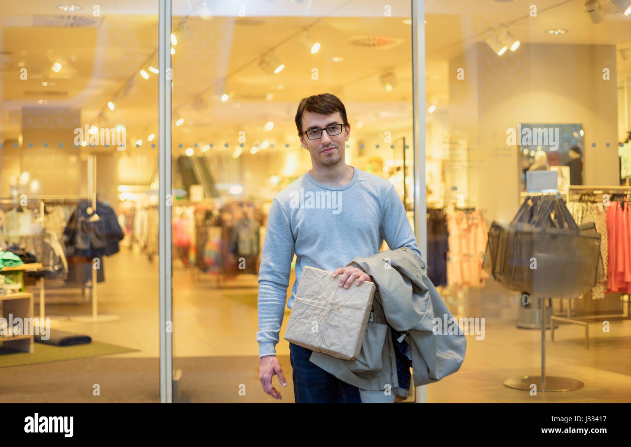 Showcase man hi-res stock photography and images - Alamy