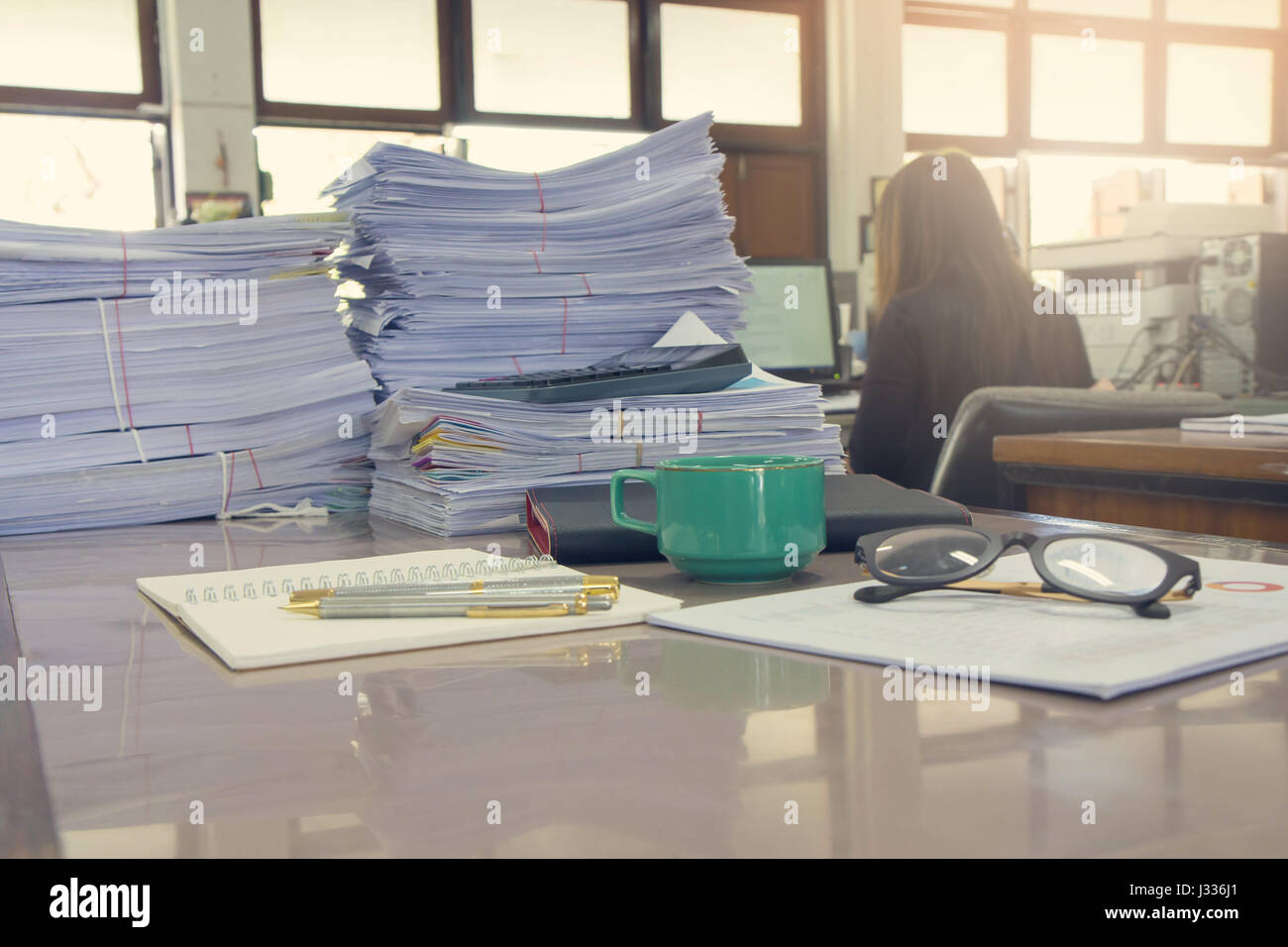 Business Concept, Pile of unfinished documents on office desk, Stack of ...