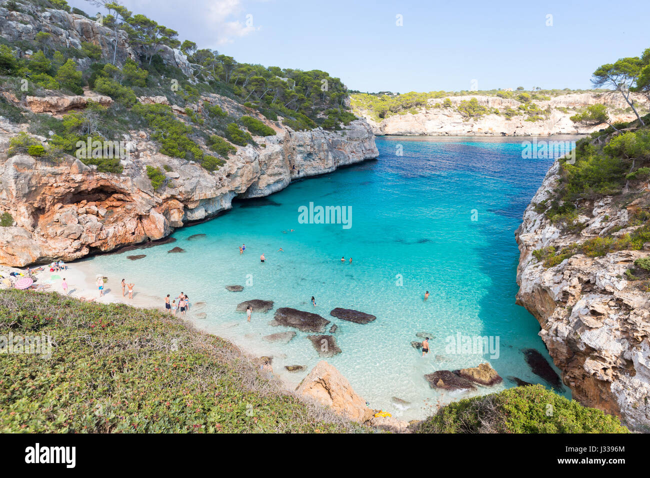 bay with turquoise blue sea, near Calo des Moro, Mediterranean Sea ...
