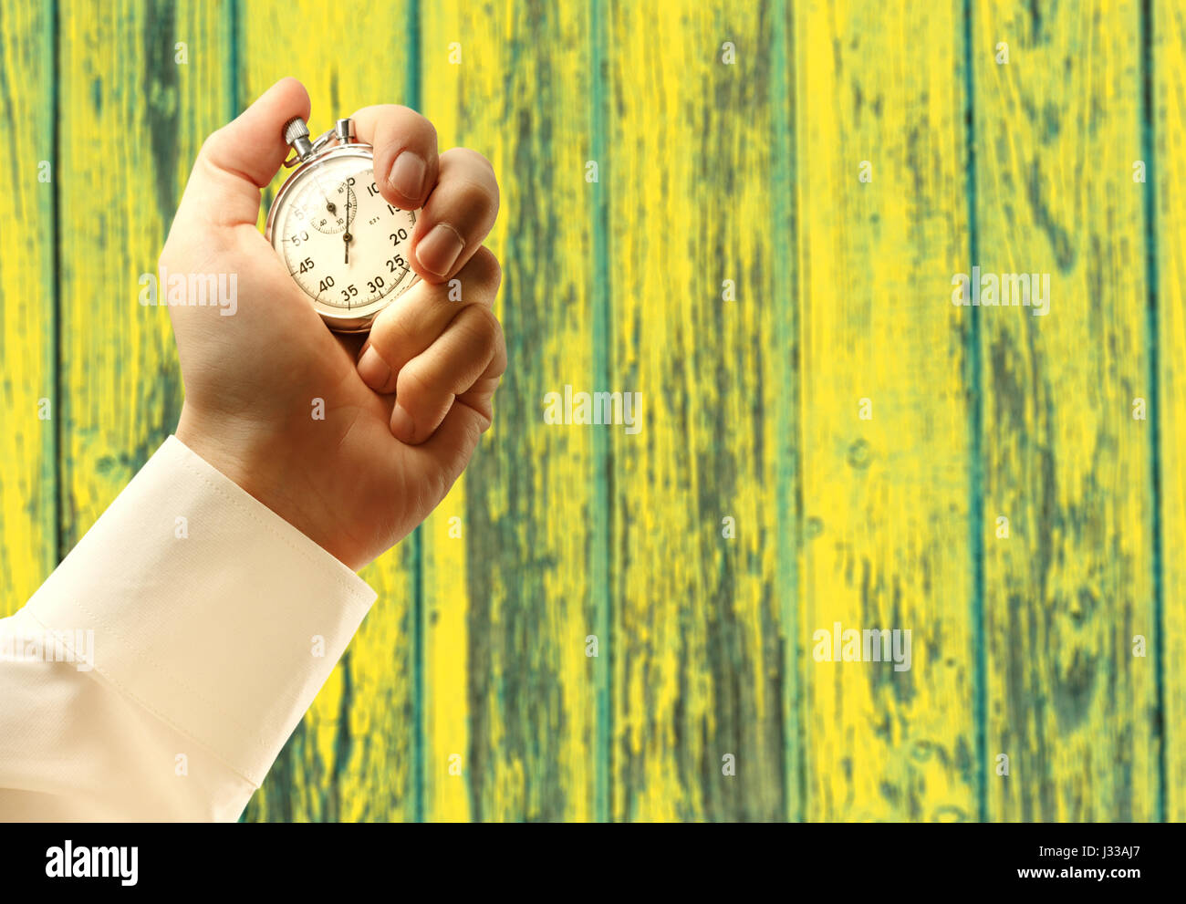 Tracking time hand stopwatch hi-res stock photography and images - Alamy
