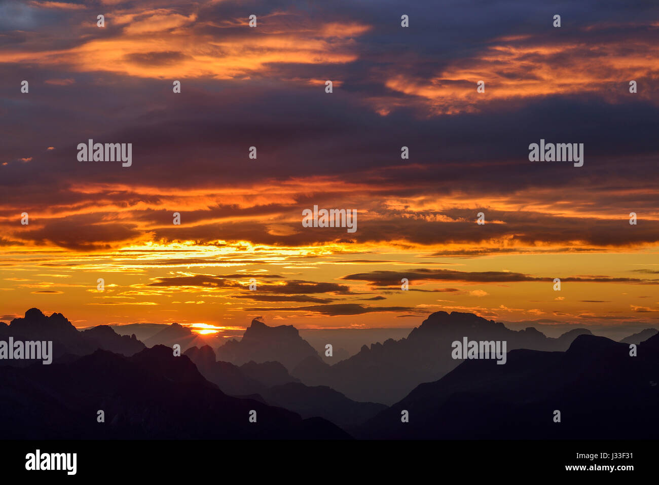 Sunrise over Dolomites with Marmolada, Antelao, Pelmo and Civetta ...