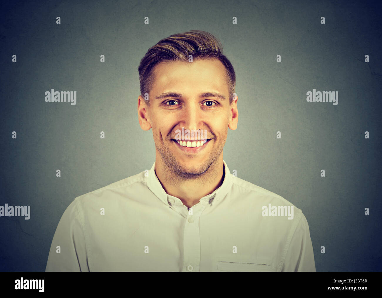 Guy 20s smile headshot hi-res stock photography and images - Alamy