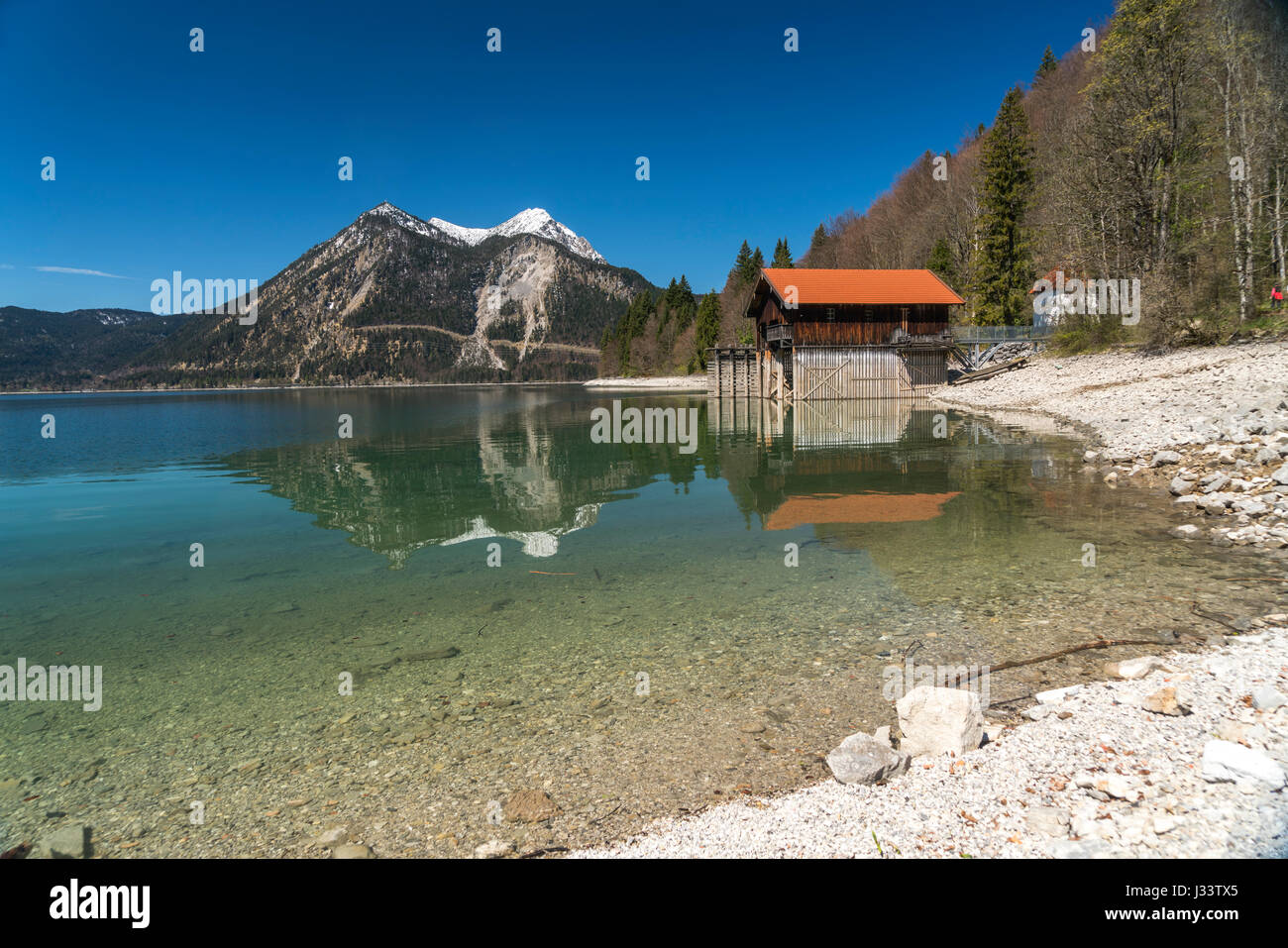 Bootshaus am Walchensee, Kochel am See, Bayern, Deutschland | boat house, Lake Walchen, Kochel ...
