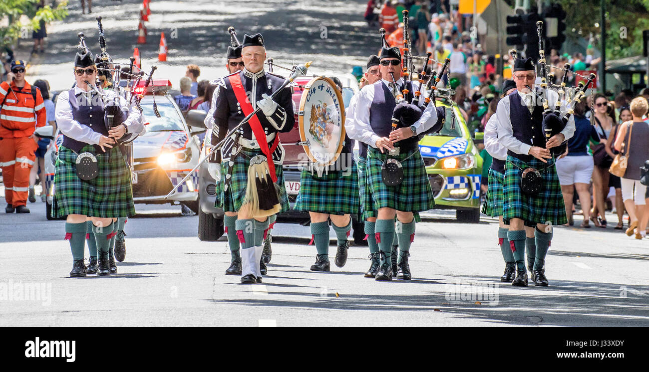 Marching band st patricks hi-res stock photography and images - Alamy