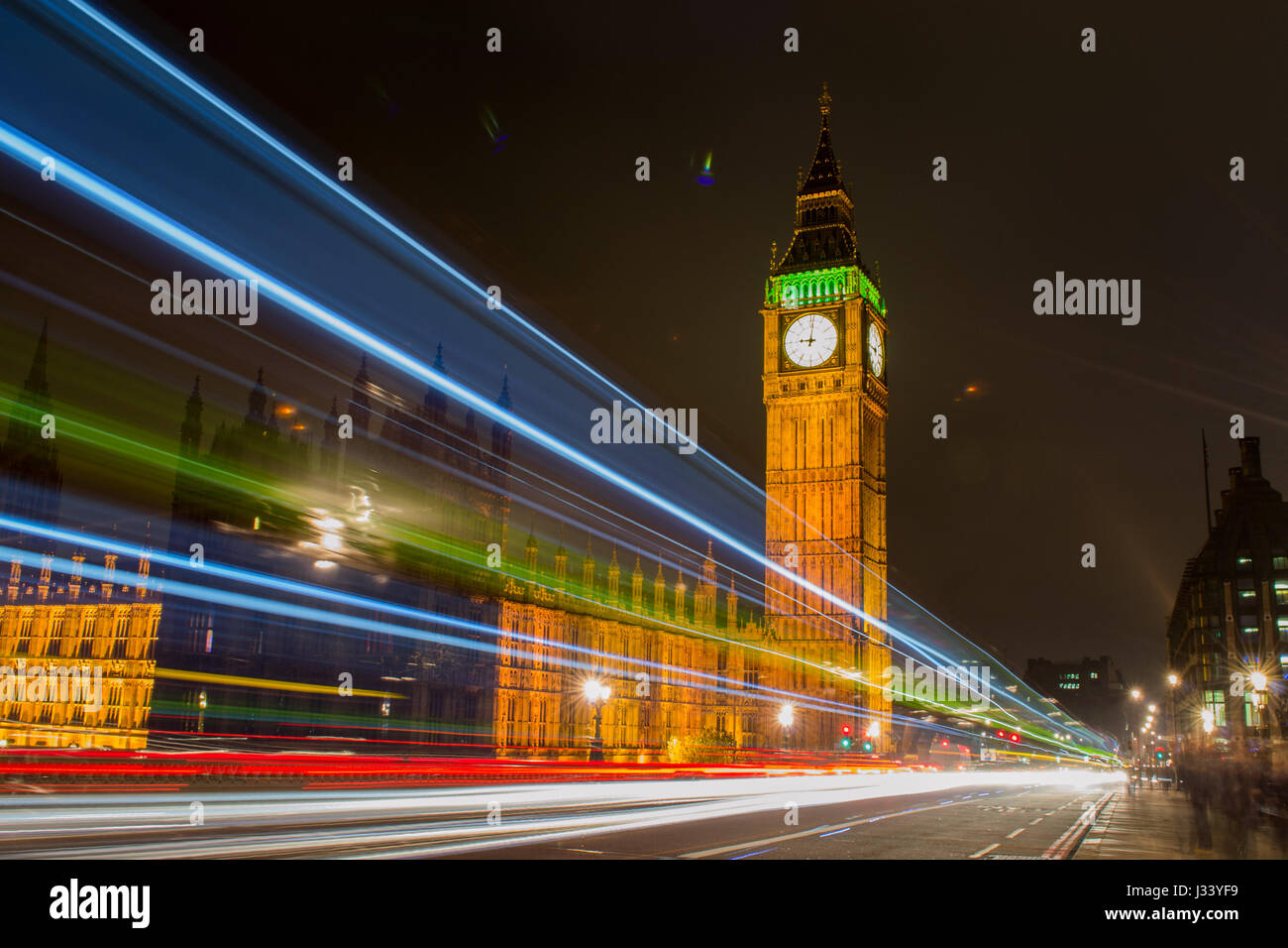 9pm clock hi-res stock photography and images - Alamy