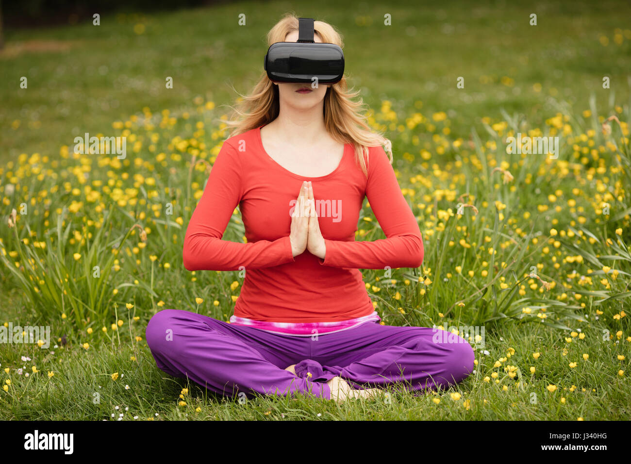 Reality pose hi-res stock photography and images - Alamy