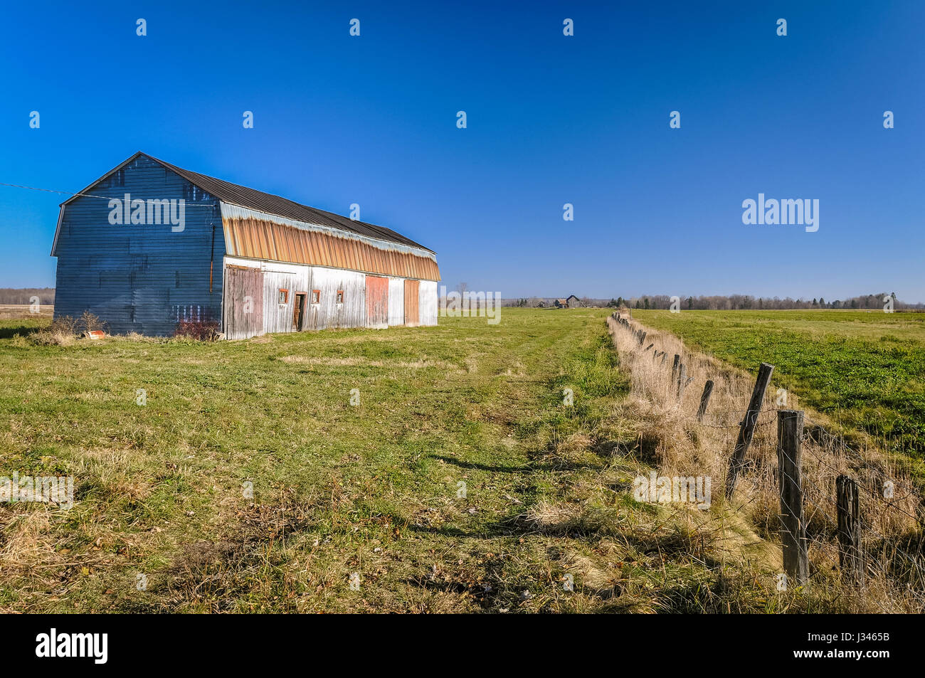 Grange farm hi-res stock photography and images - Alamy