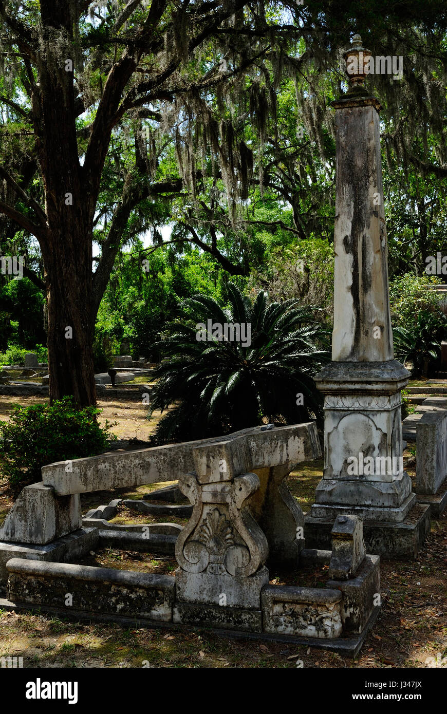 Savannah Georgia Cemetery Stock Photos & Savannah Georgia Cemetery ...
