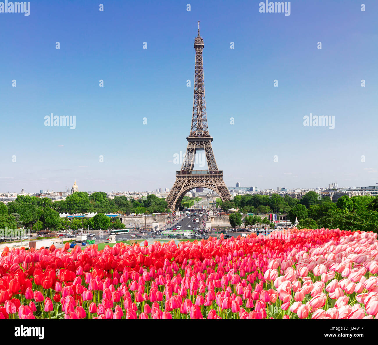 Eiffel Tower and Paris cityscape Stock Photo - Alamy
