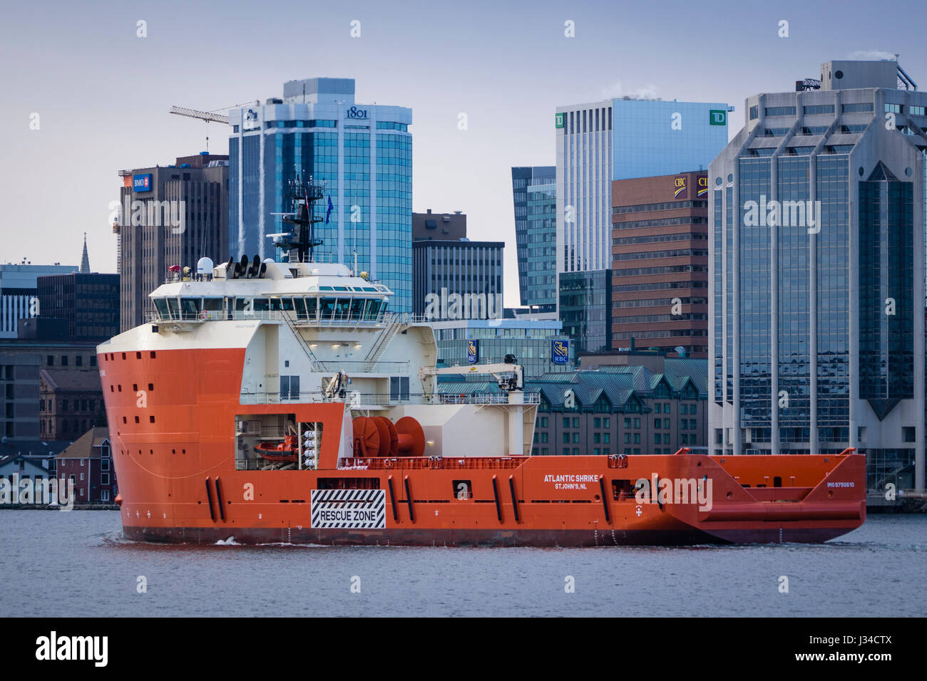 Oil Gas Platform Offshore Vessel Stock Photos & Oil Gas Platform ...