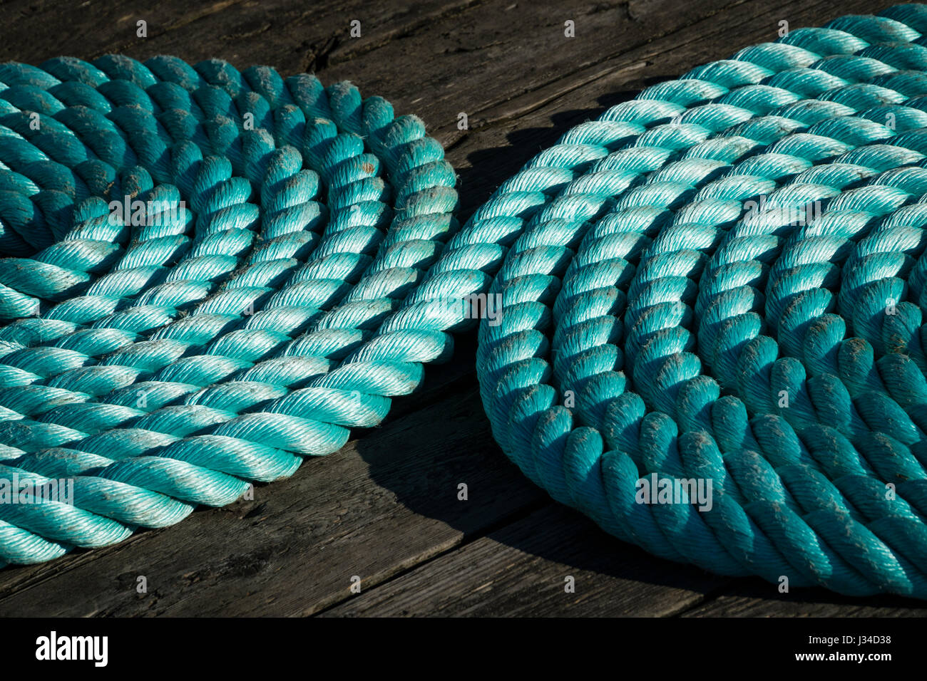 Two connected rope coils Stock Photo - Alamy