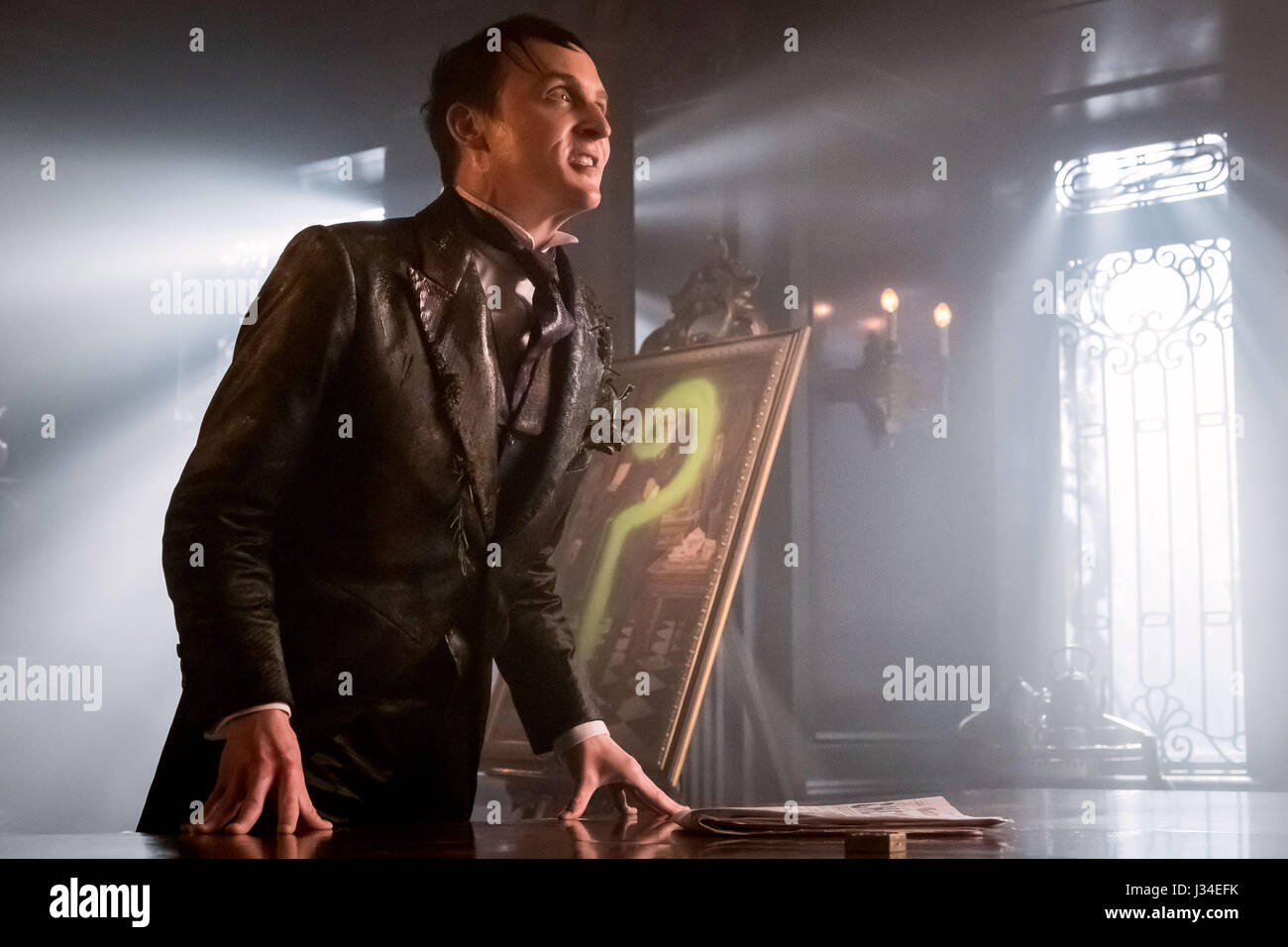GOTHAM, Robin Lord Taylor in 'Mad City: How the Riddler Got His Name ...