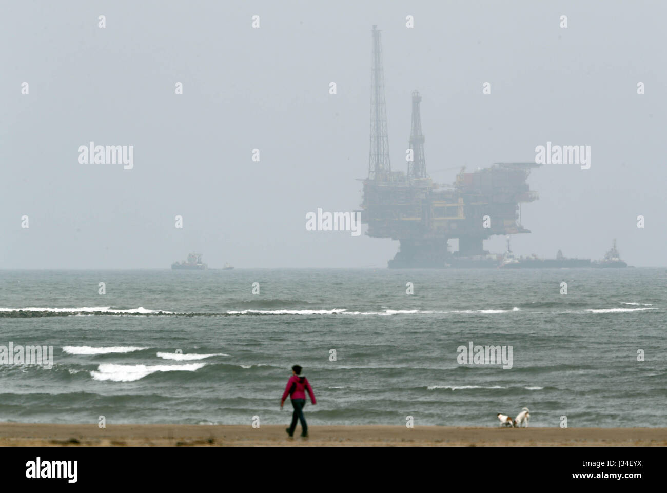 The Shell Brent Delta Platform High Resolution Stock Photography and ...