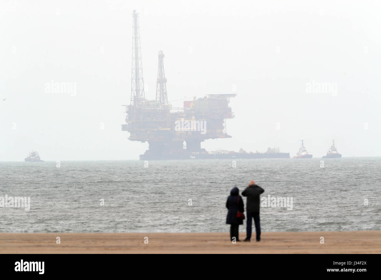 The Shell Brent Delta platform is brought to Able UK shipyard in ...