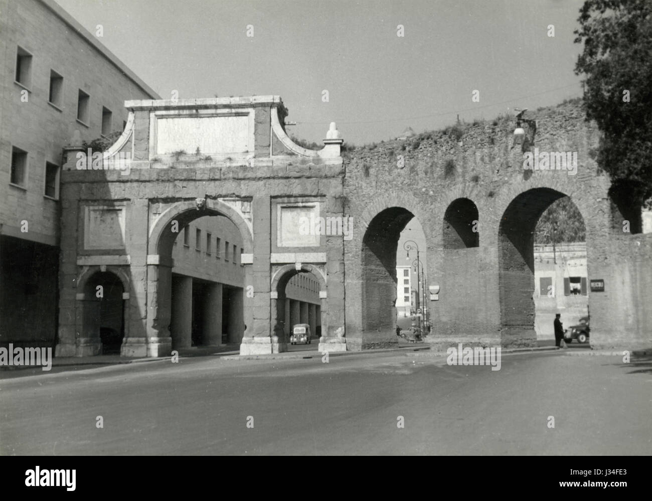 Sixtus v arch hi-res stock photography and images - Alamy