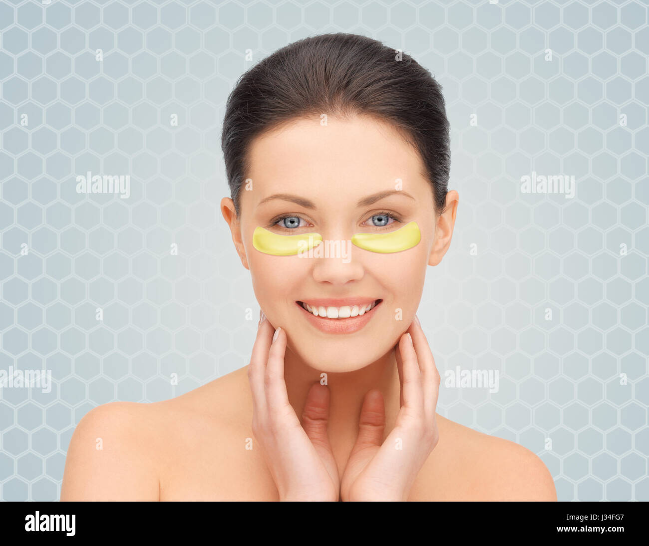 Girl eye patch hi-res stock photography and images - Alamy