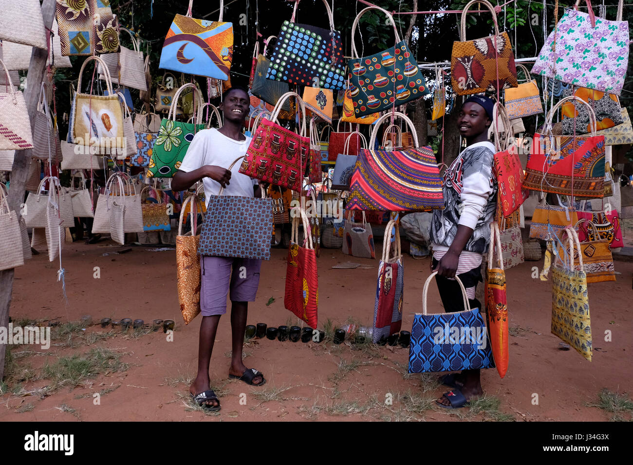 Maputo mozambique craft hi-res stock photography and images - Alamy
