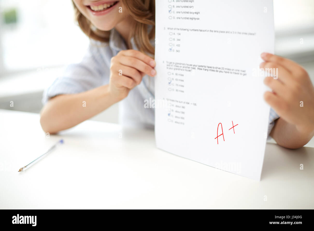 Test paper grade hi-res stock photography and images - Alamy