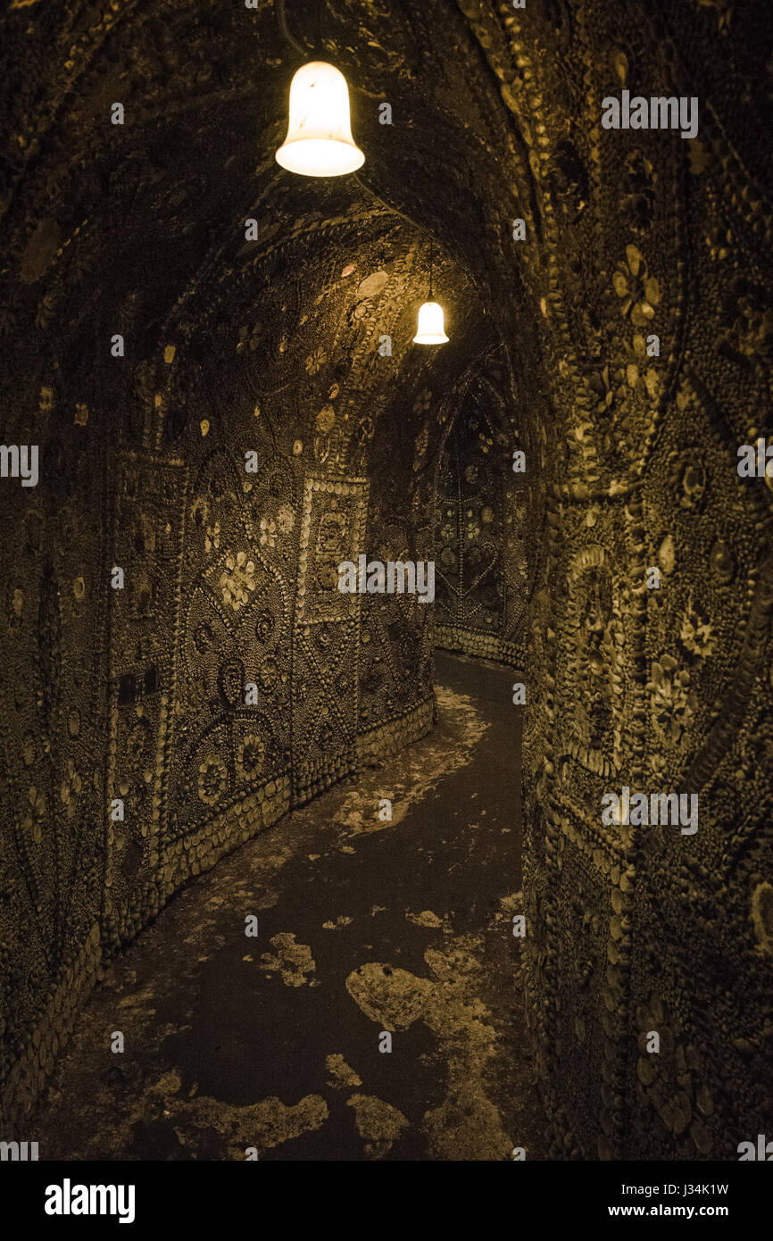 Shell grotto hi-res stock photography and images - Alamy