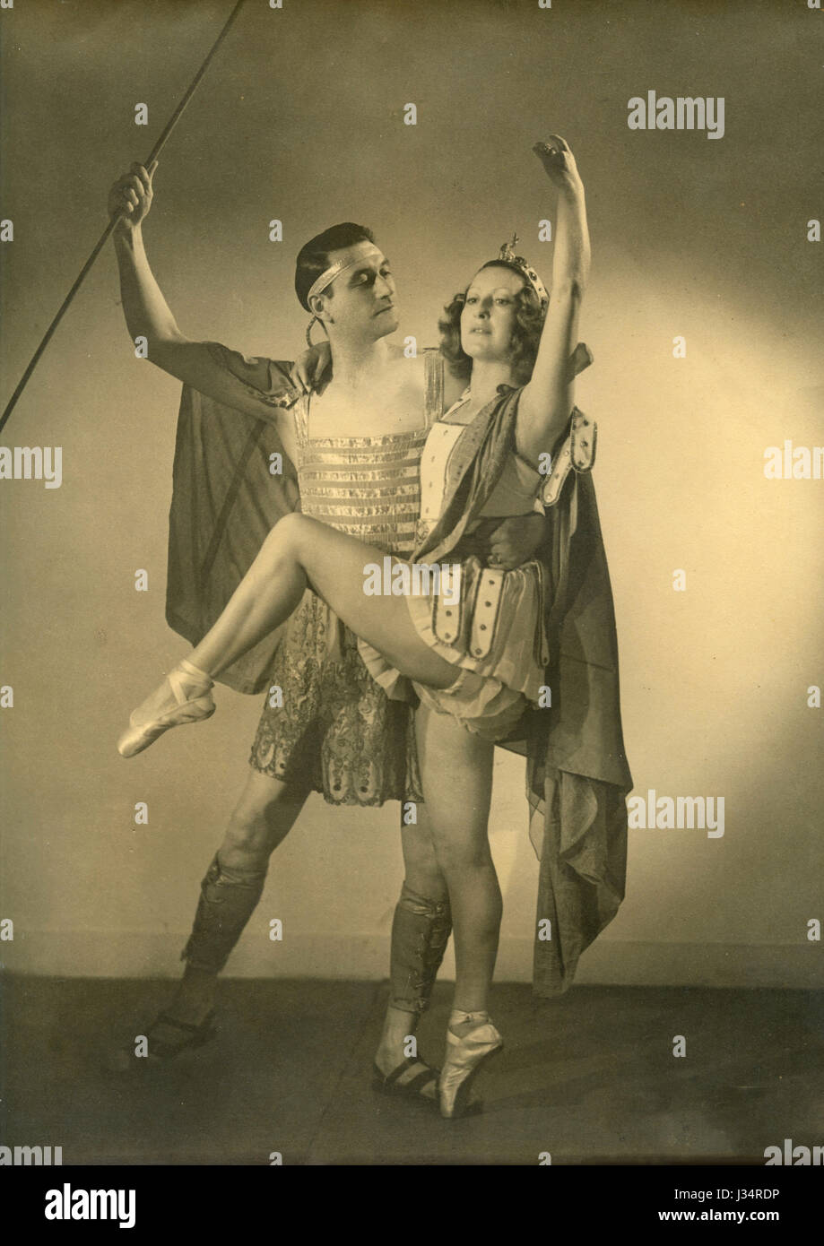 Paris opera ballet hi-res stock photography and images - Alamy