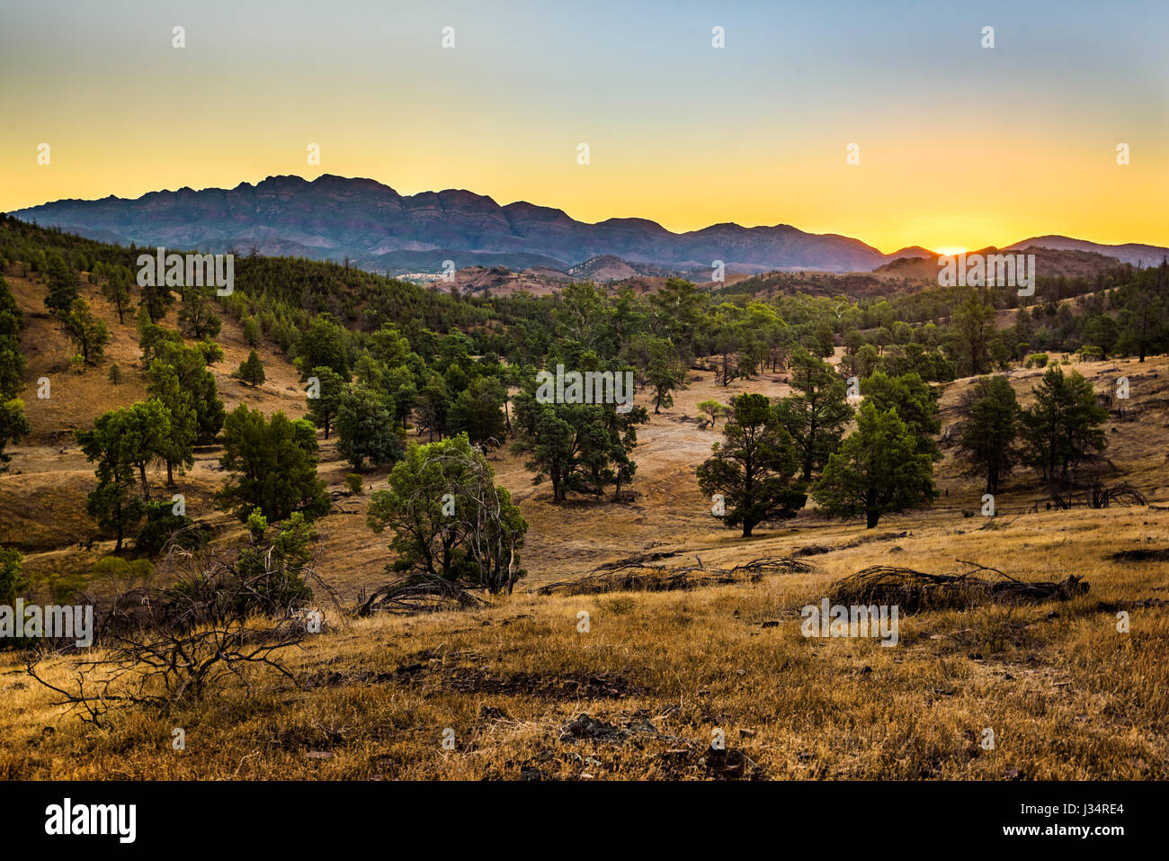 Sunset over Elder Range in Flinders Ranges, South Ausralia Stock Photo ...