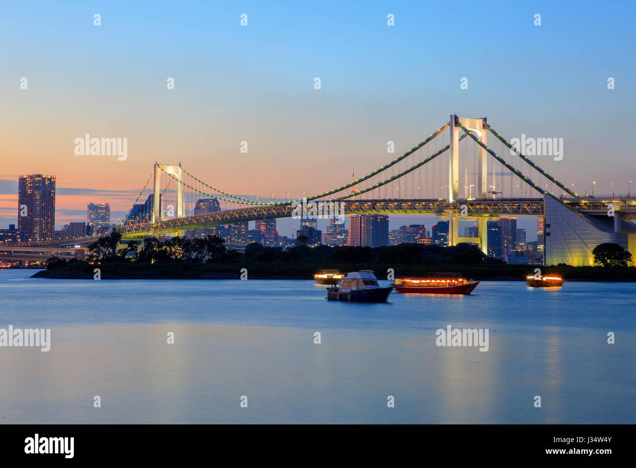 rainbow bridge odaiba tokyo japan important destination to visiting ...