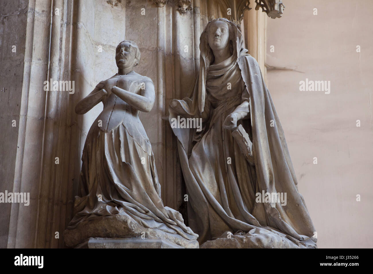 Countess Margaret III of Flanders (L) and Saint Margaret (R). Detail of ...