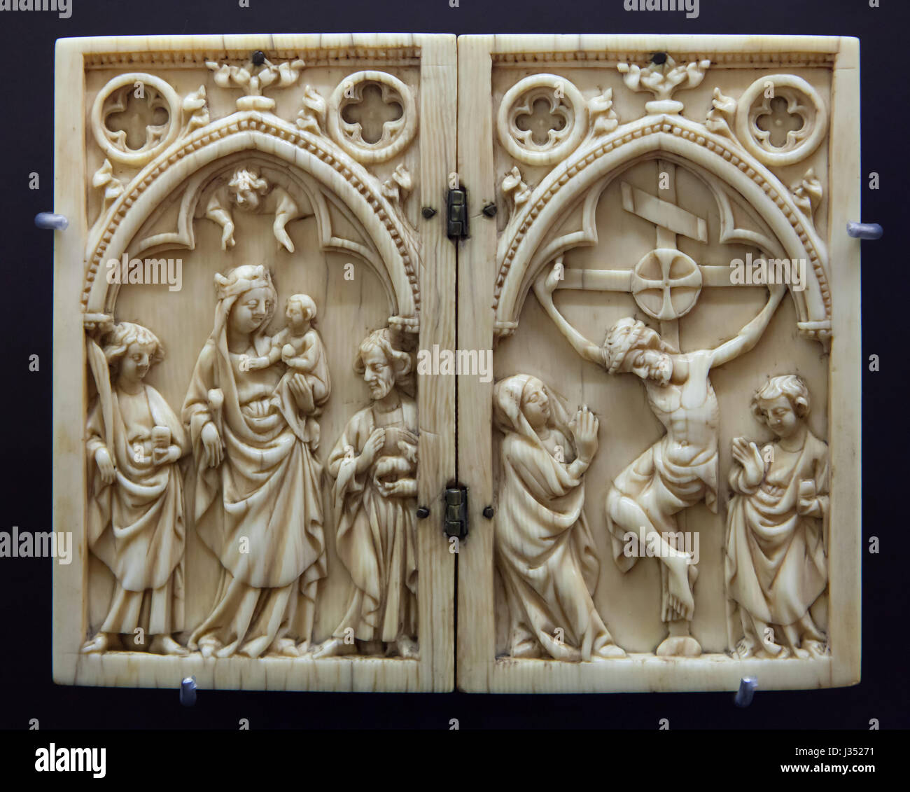 Golgotha crucifixion hi-res stock photography and images - Alamy