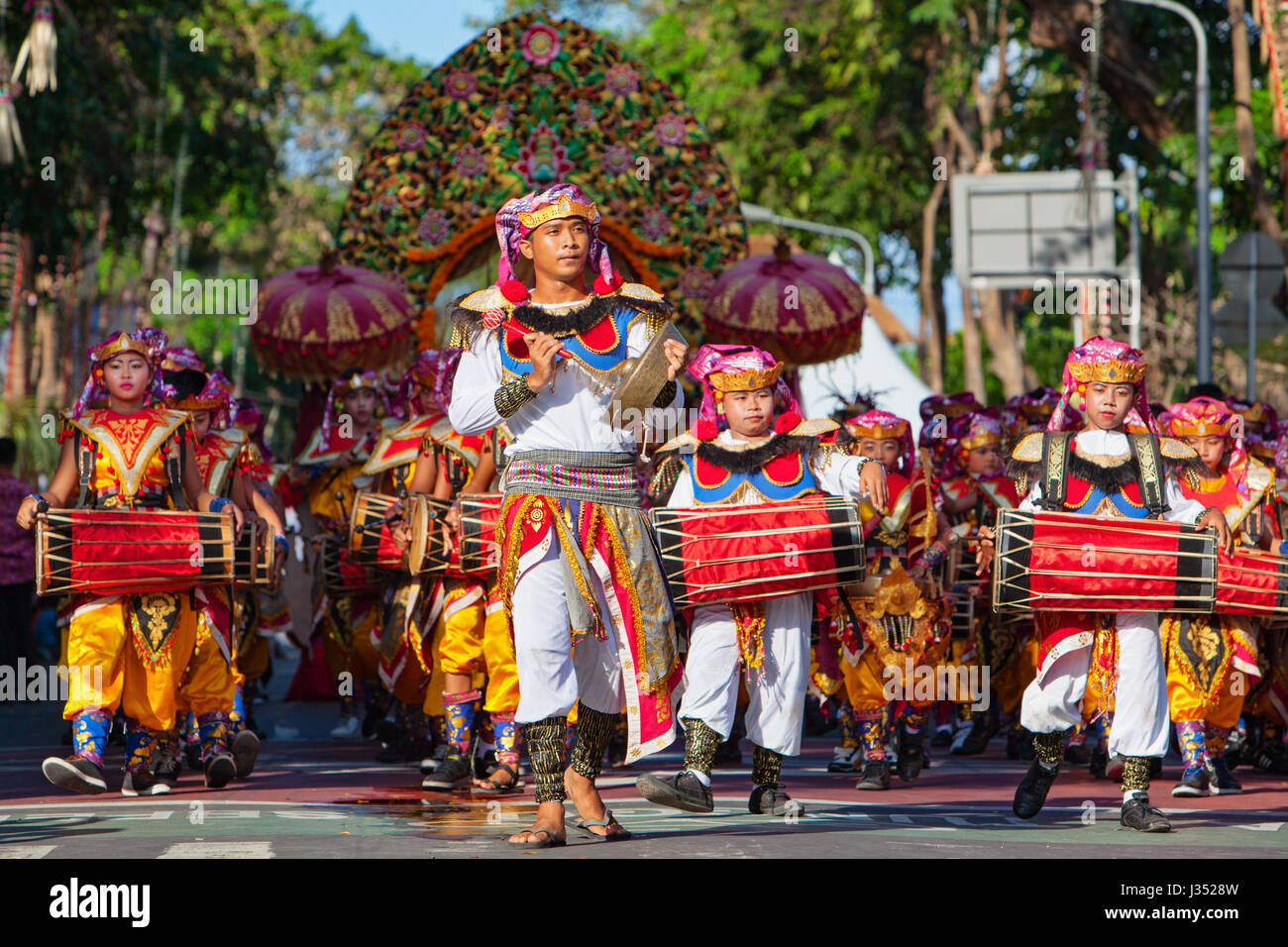 DENPASAR, BALI ISLAND, INDONESIA - JUNE 11, 2016: Group of Balinese ...