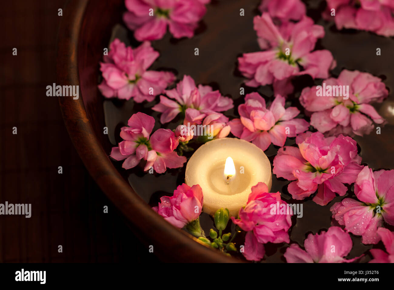 Floating candles in water hi-res stock photography and images - Alamy