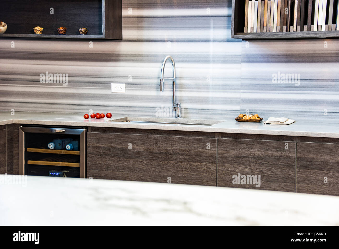 Modern kitchen design Stock Photo - Alamy