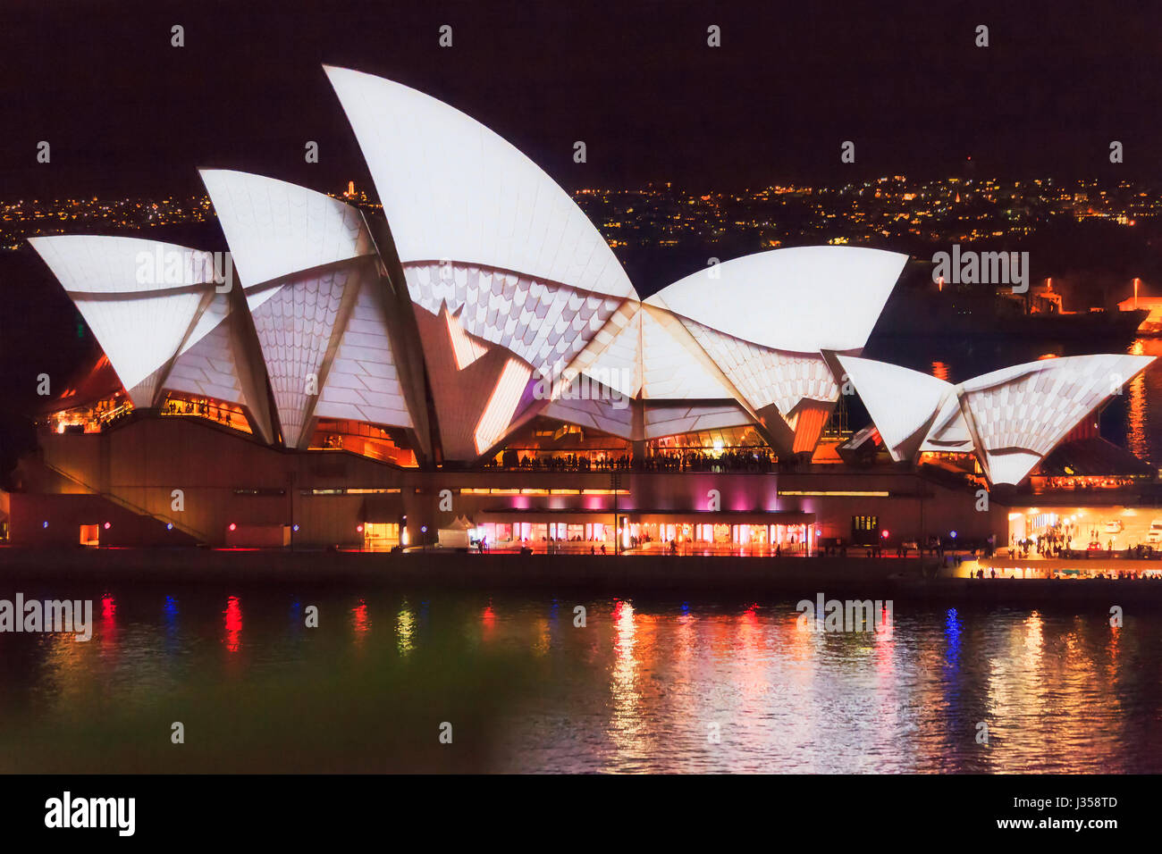 Sydney opera house at night hi-res stock photography and images - Alamy