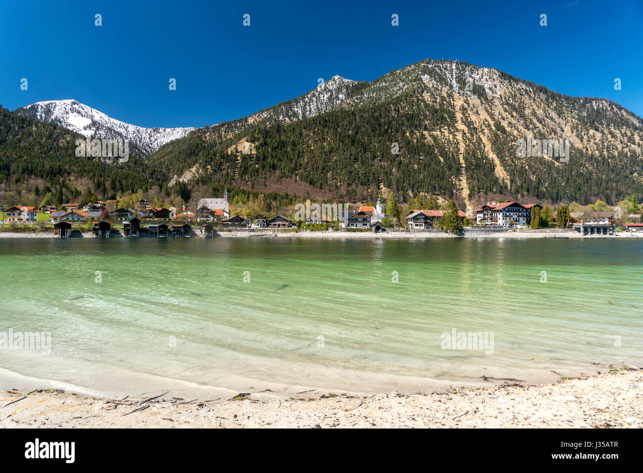 Luftkurort Walchensee, Kochel am See, Bayern, Deutschland | Walchensee village at Lake Walchen ...