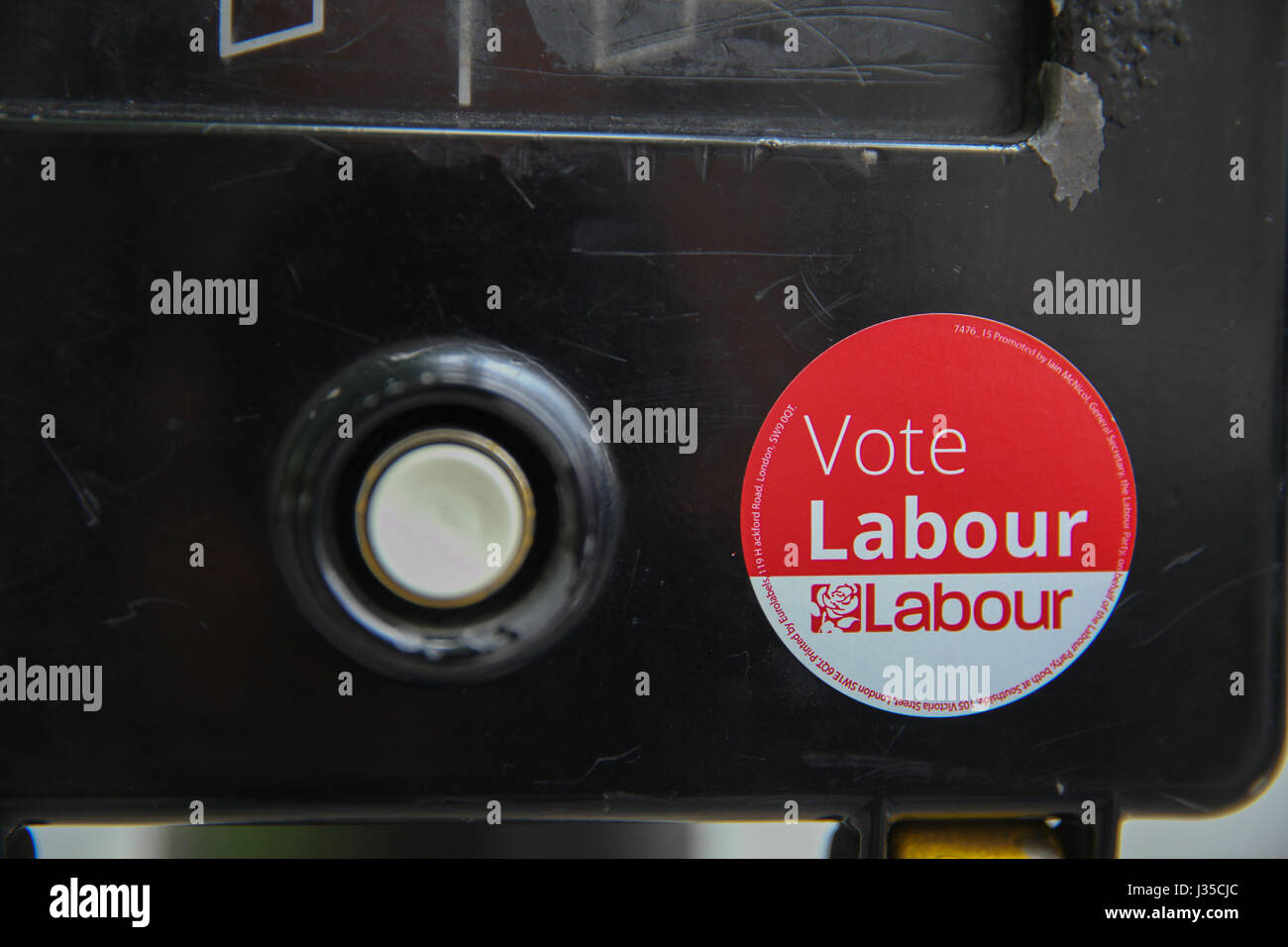 Vote Labour Sticker High Resolution Stock Photography and Images - Alamy