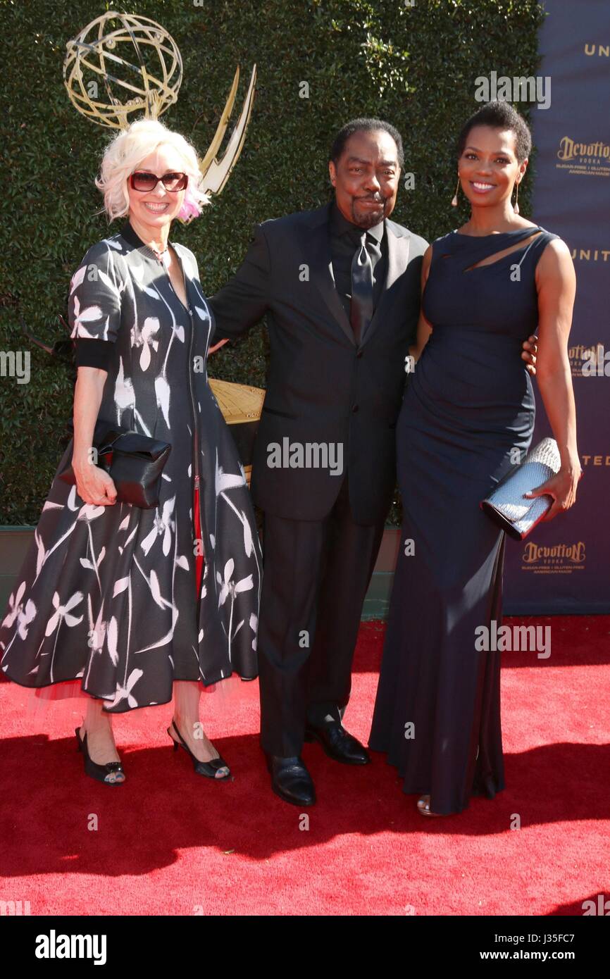 Pasadena, CA. 30th Apr, 2017. Lissa Reynolds, James Reynolds, Vanessa ...