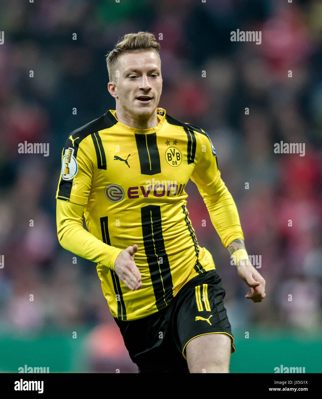 Munich, Germany. 26th Apr, 2017. Dortmund's Marco Reus on the ball ...