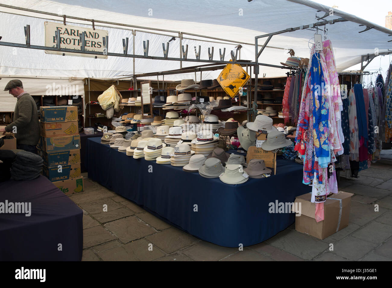 Oakham, UK. 3rd May, 2017. Blue skies over Oakham on Market Day in the ...