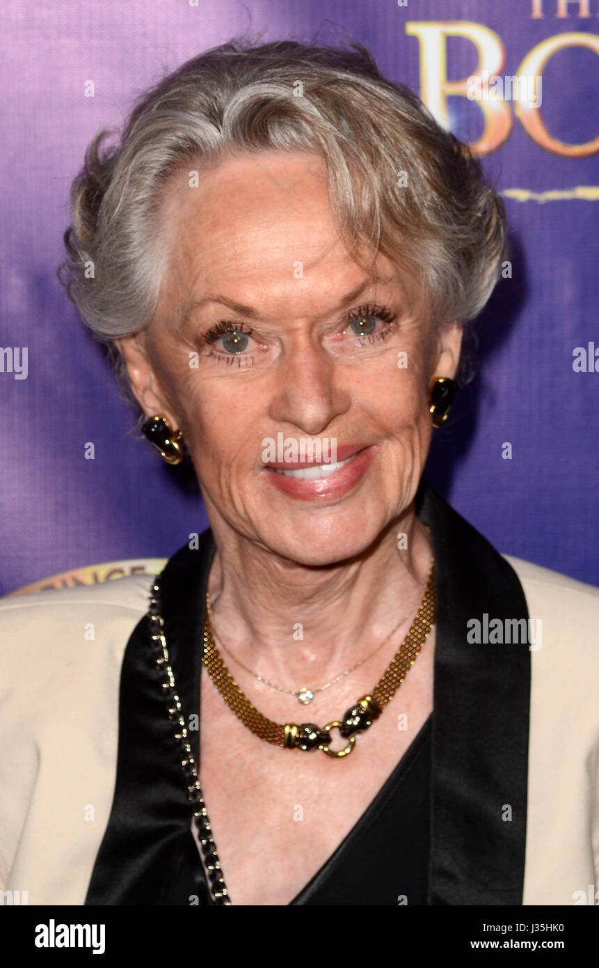 Tippi hedron hi-res stock photography and images - Alamy