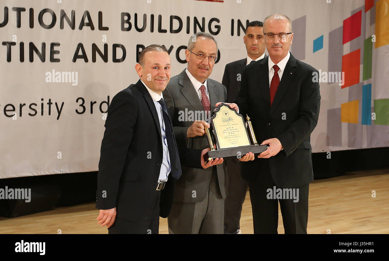 Nablus, West Bank, Palestinian Territory. 3rd May, 2017. Palestinian ...