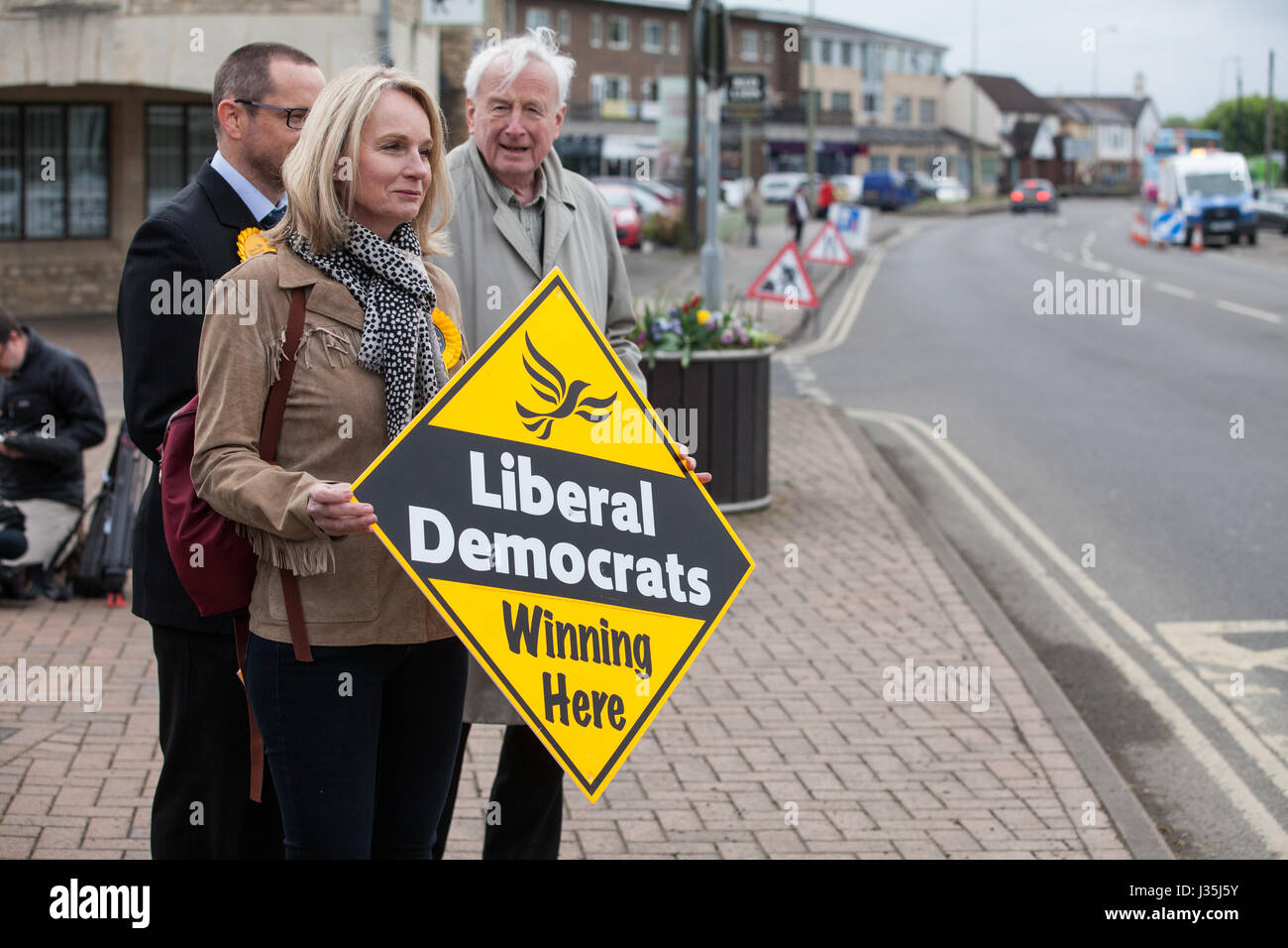 Liberal democrats election battle bus hi-res stock photography and ...