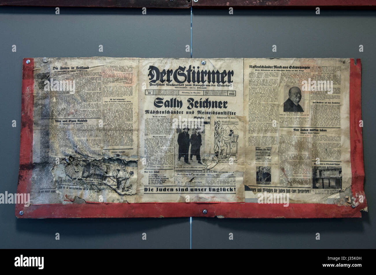 Nazi newspaper hi-res stock photography and images - Alamy