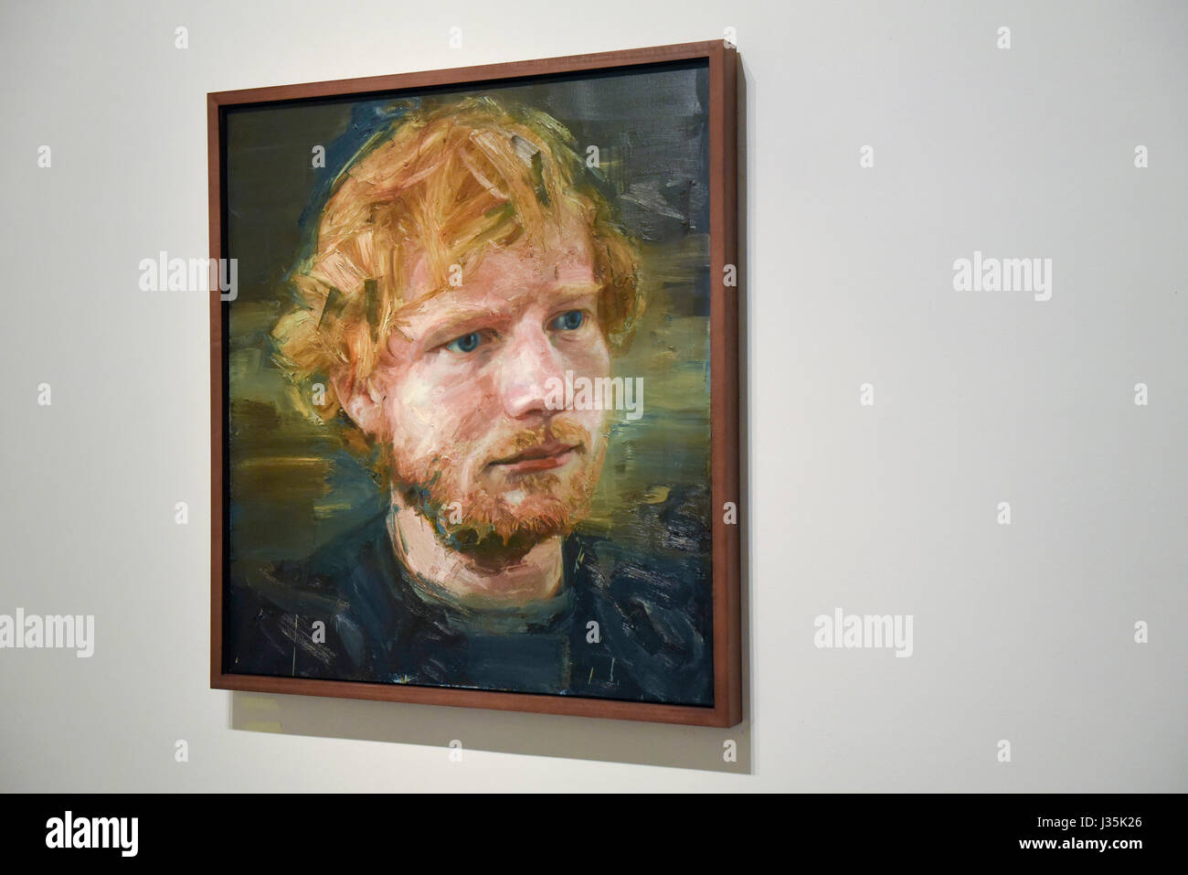 Ed sheeran portrait hi-res stock photography and images - Alamy