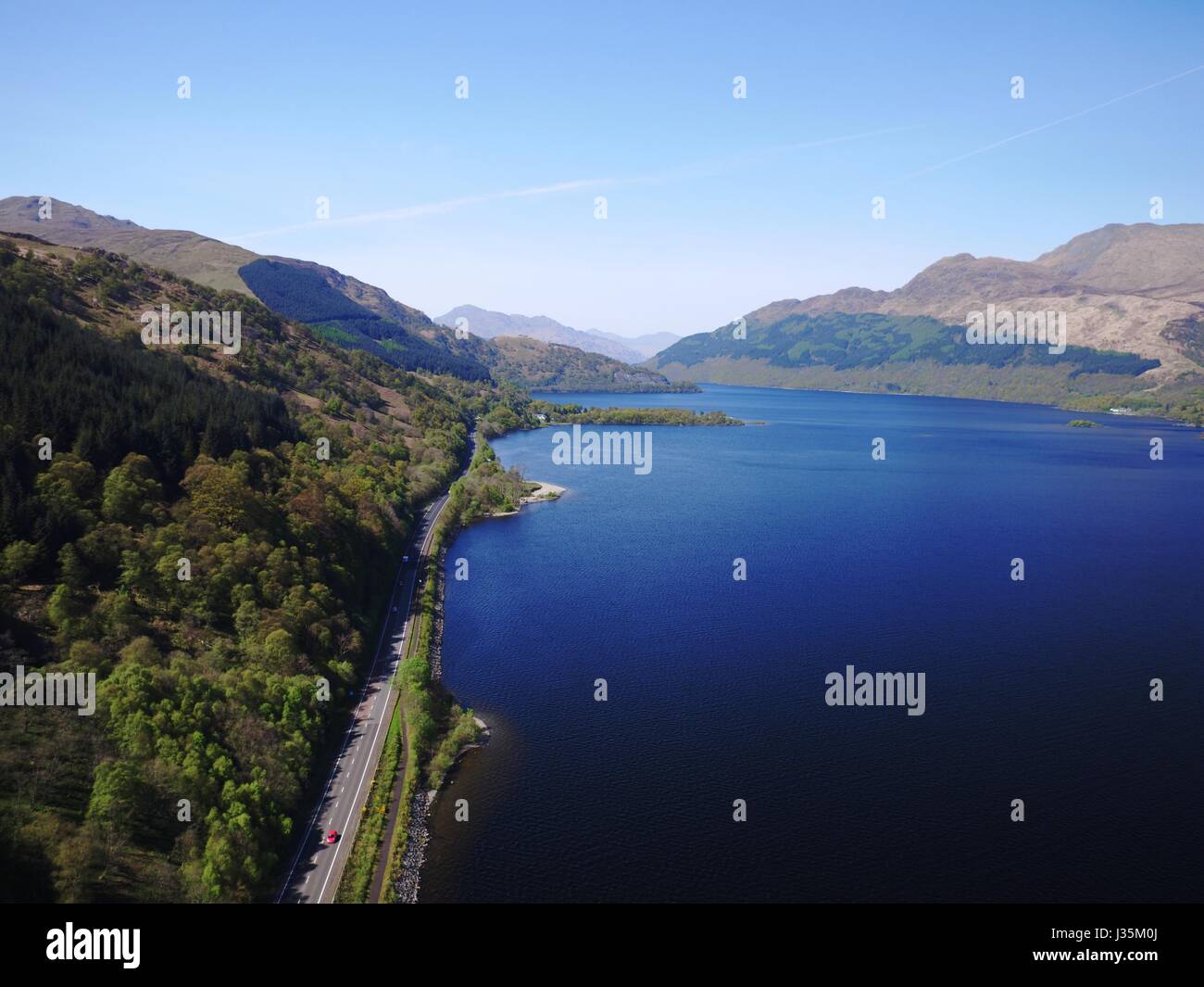Luss Loch Lomomd Stirlingshire 3 May 2017. Bright spring sunshine over ...