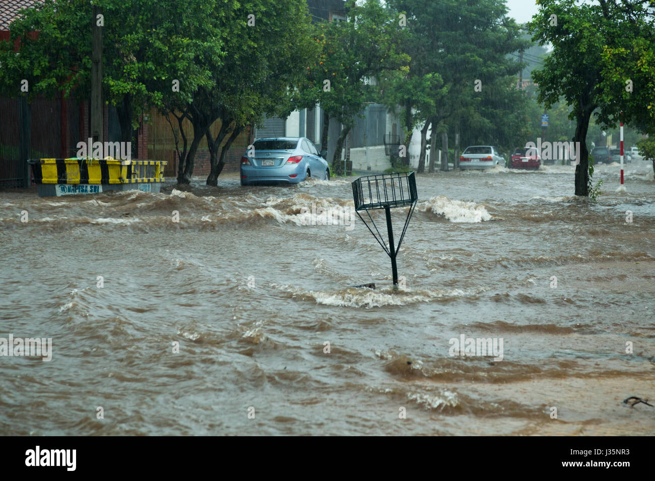 Asuncion, Paraguay. 3rd May, 2017. A heavy downpours hit downtown ...