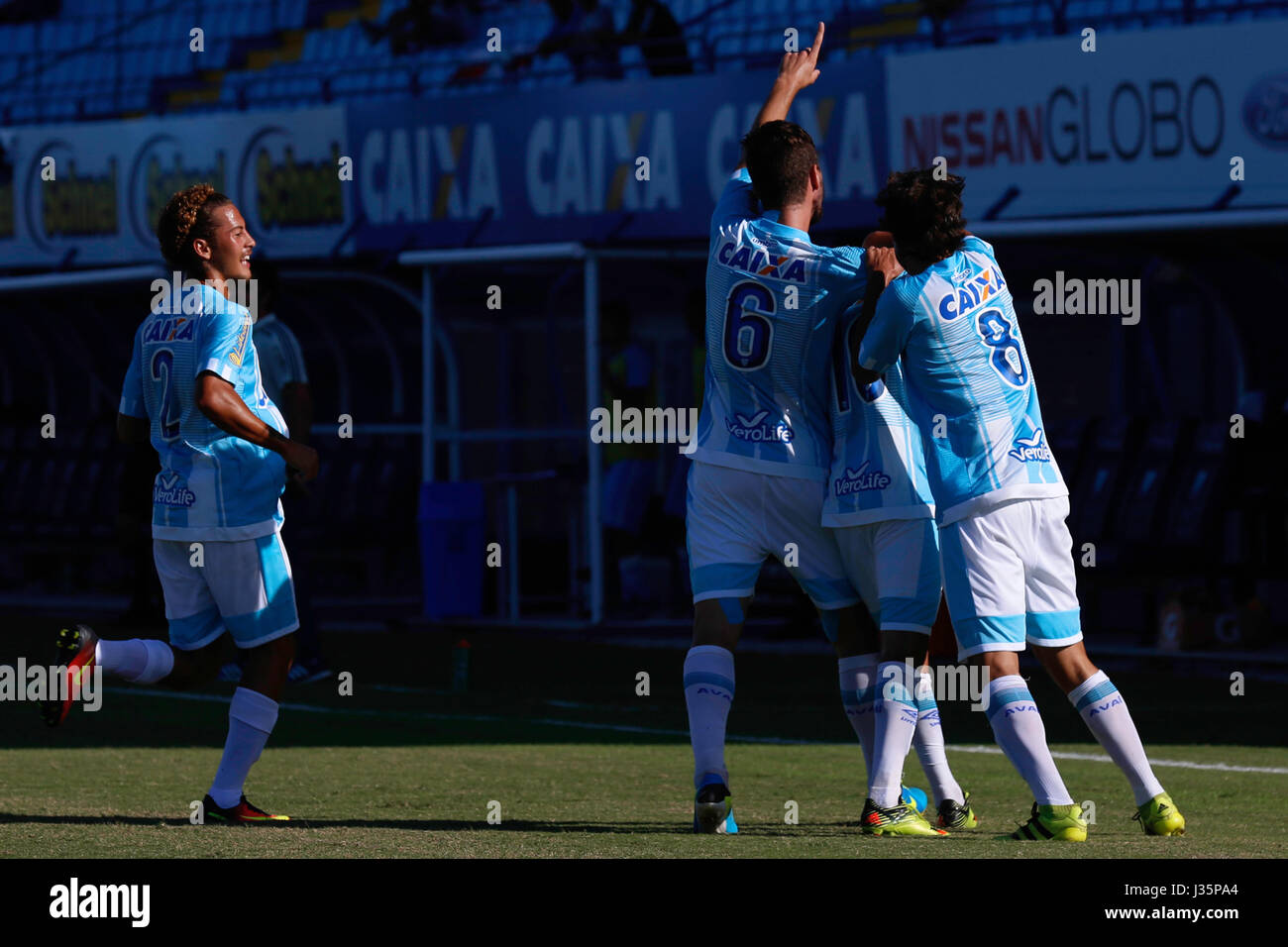 FLORIAN'POLIS, SC - 03.05.2017: AVAÍ X PALMEIRAS - Avai team players celebrate the goal scored ...